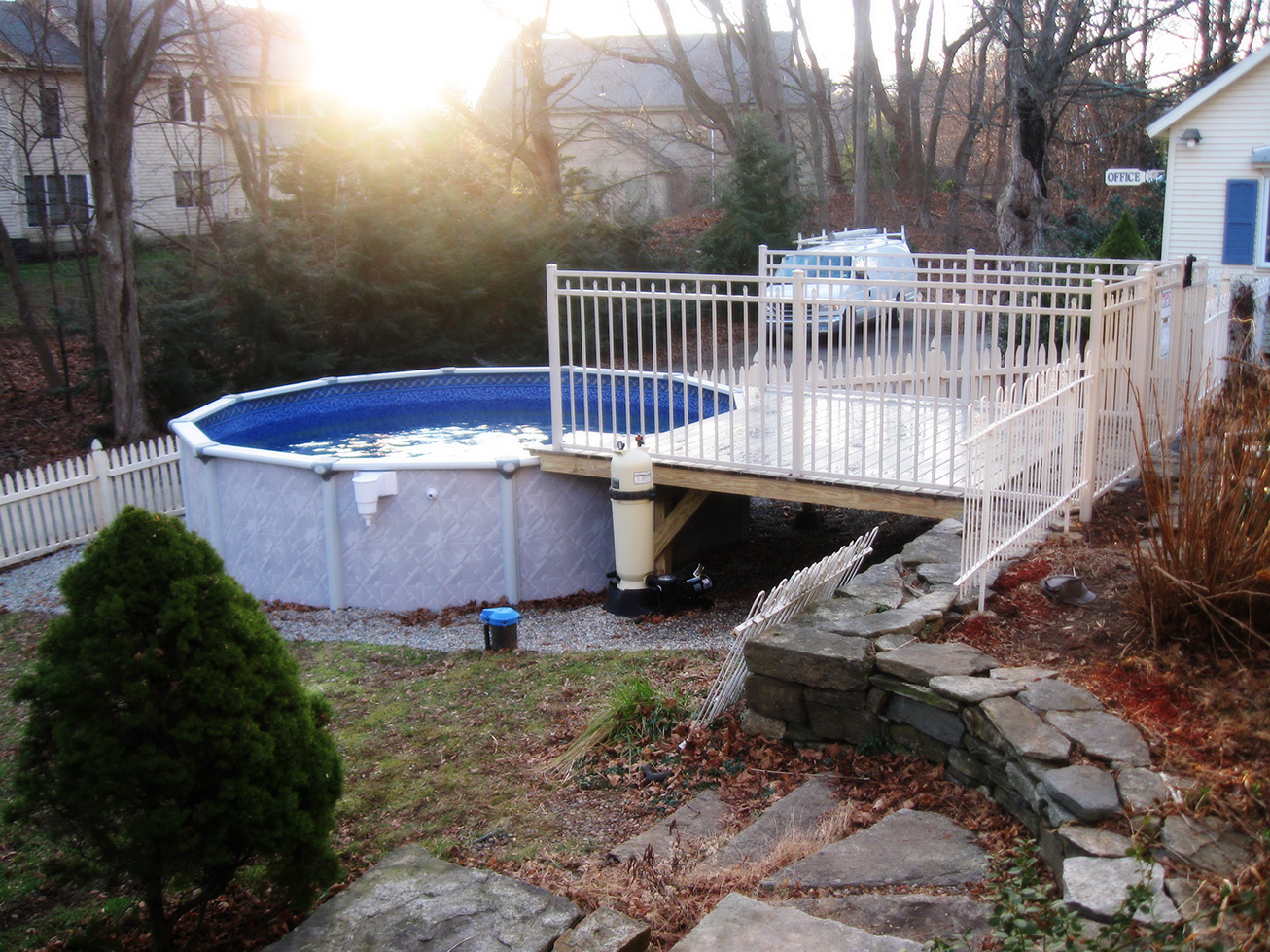 Above Ground - Calypso Blue Pool & Spa